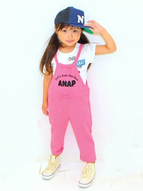 ANAP KIDS Official(ANAP MODELS)｜ANAP kidsのサロペット/オーバーオールを使ったコーディネート - WEAR