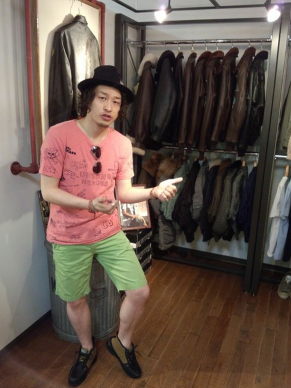 RYO-SUKE(AVIREX 船橋)｜AVIREXのチノパンツを使ったコーディネート - WEAR